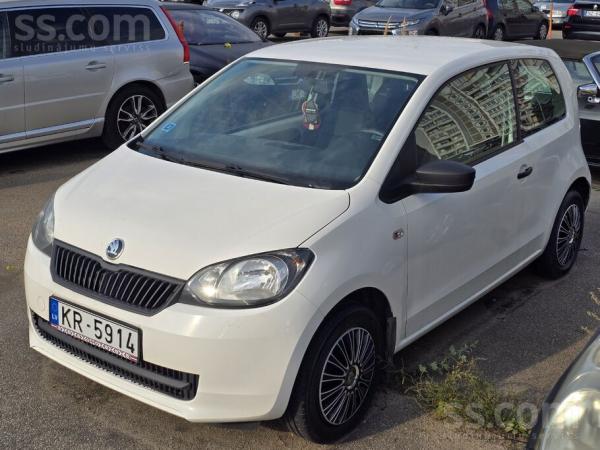 White Skoda Citigo 2015 in Riga, with an engine capacity of 1.00 L and mileage of 169 thousand km for 3000 €, photo 3 on AUTOMOTO.COM.LV