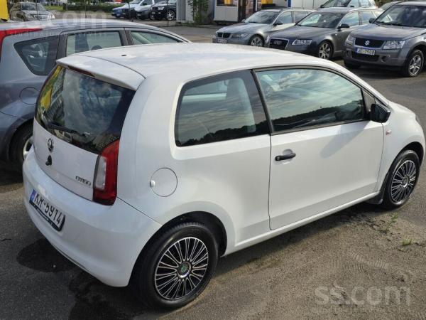 White Skoda Citigo 2015 in Riga, with an engine capacity of 1.00 L and mileage of 169 thousand km for 3000 €, photo 4 on AUTOMOTO.COM.LV