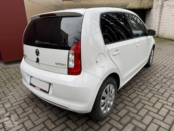 White Skoda Citigo 2015 in Kaunas, with an engine capacity of 1.00 L and mileage of 130 thousand km for 3800 €, photo 5 on AUTOMOTO.COM.LV