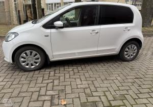 White Skoda Citigo 2015 in Kaunas, with an engine capacity of 1.00 L and mileage of 130 thousand km for 3800 €, photo 8 on AUTOMOTO.COM.LV