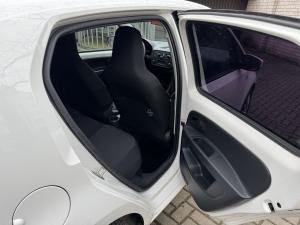 White Skoda Citigo 2015 in Kaunas, with an engine capacity of 1.00 L and mileage of 130 thousand km for 3800 €, photo 21 on AUTOMOTO.COM.LV