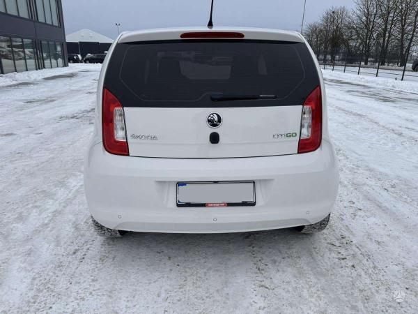 Balts Skoda Citigo 2015 Kauņa, ar dzinēja tilpumu 1.00 L un nobraukumu 130 tūkst. km par 3750 €, foto 6 vietnē AUTOMOTO.COM.LV