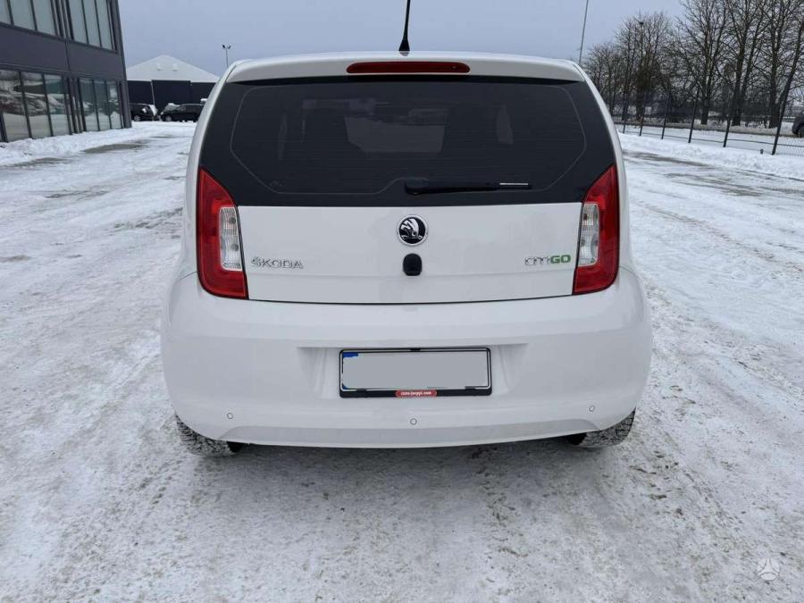 Balts Skoda Citigo 2015 Kauņa, ar dzinēja tilpumu 1.00 L un nobraukumu 130 tūkst. km par 3750 €, foto 6 vietnē AUTOMOTO.COM.LV