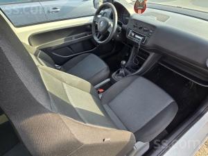 White Skoda Citigo 2015 in Riga, with an engine capacity of 1.00 L and mileage of 169 thousand km for 2499 €, photo 7 on AUTOMOTO.COM.LV