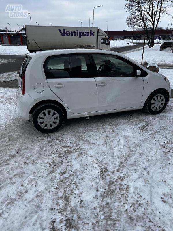White Skoda Citigo 2016 in Kaunas, with an engine capacity of 1.00 L and mileage of 152 thousand km for 2950 €, photo 3 on AUTOMOTO.COM.LV