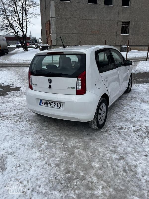 White Skoda Citigo 2016 in Kaunas, with an engine capacity of 1.00 L and mileage of 152 thousand km for 2950 €, photo 4 on AUTOMOTO.COM.LV