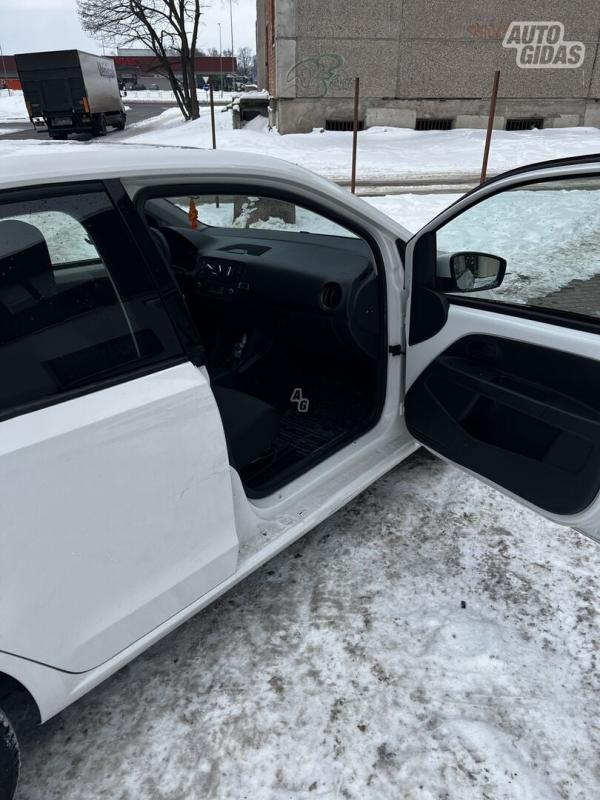 White Skoda Citigo 2016 in Kaunas, with an engine capacity of 1.00 L and mileage of 152 thousand km for 2950 €, photo 10 on AUTOMOTO.COM.LV