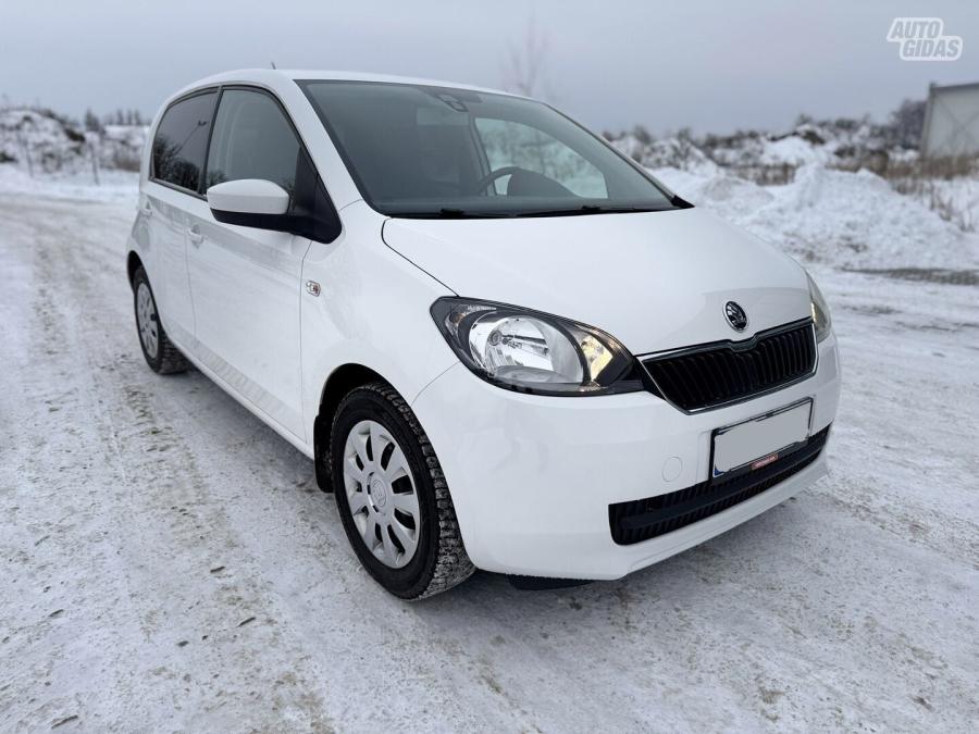 White Skoda Citigo 2016 in Kaunas, with an engine capacity of 1.00 L and mileage of 130 thousand km for 3800 €, photo 1 on AUTOMOTO.COM.LV