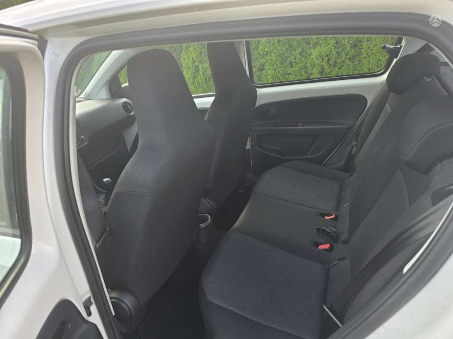 Balts Skoda Citigo 2016 Kauņa, ar dzinēja tilpumu 1.00 L un nobraukumu 78 tūkst. km par 4750 €, foto 9 vietnē AUTOMOTO.COM.LV