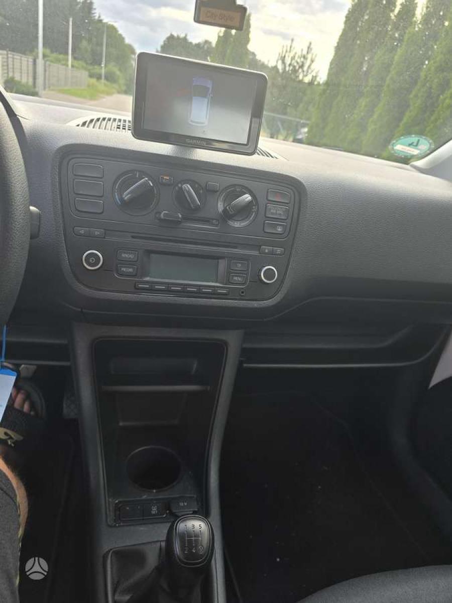 Balts Skoda Citigo 2016 Kauņa, ar dzinēja tilpumu 1.00 L un nobraukumu 78 tūkst. km par 4750 €, foto 13 vietnē AUTOMOTO.COM.LV