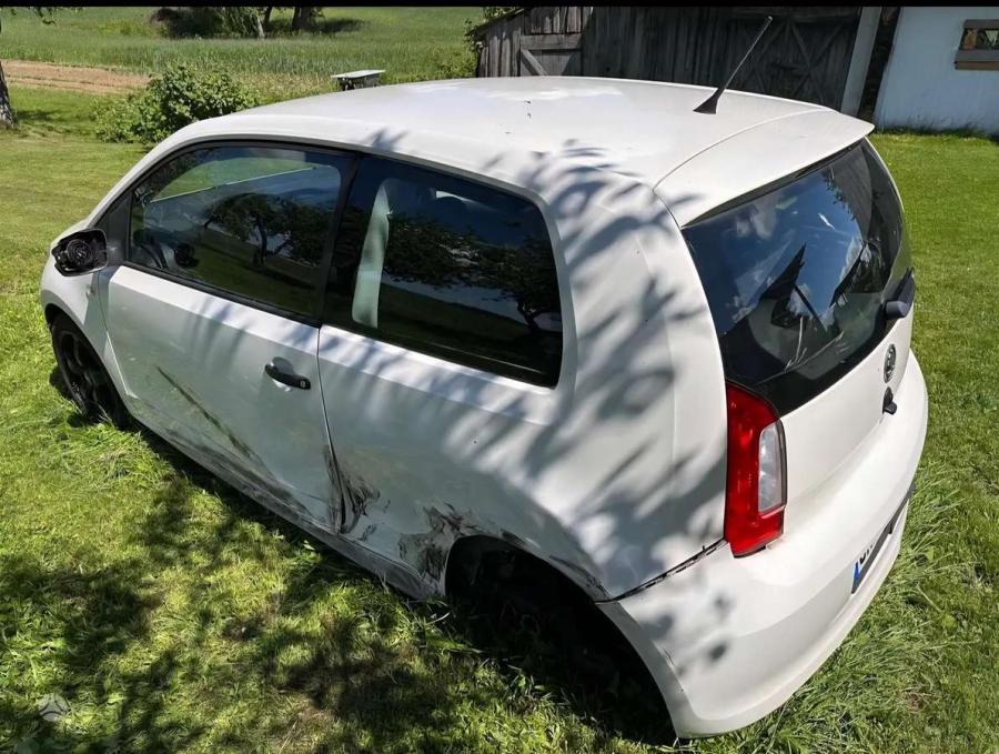 Balts Skoda Citigo 2016 Ukmergė, ar dzinēja tilpumu 1.00 L un nobraukumu 166 tūkst. km par 1200 €, foto 5 vietnē AUTOMOTO.COM.LV