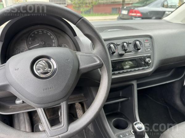 White Skoda Citigo 2017 in Riga, with an engine capacity of 1.00 L and mileage of 71 thousand km for 2995 €, photo 5 on AUTOMOTO.COM.LV
