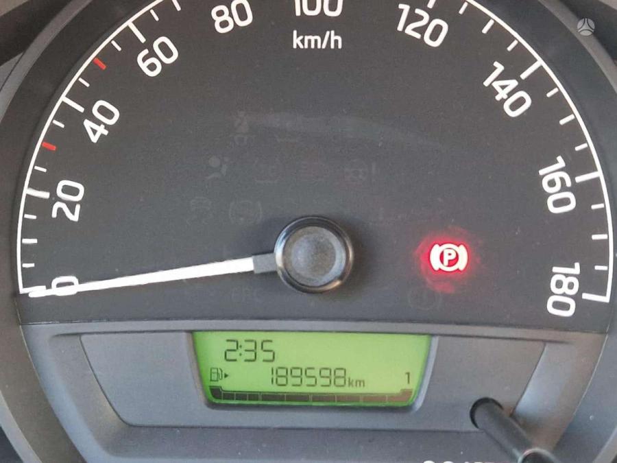 Balts Skoda Citigo 2017 Viļņa, ar dzinēja tilpumu 1.00 L un nobraukumu 190 tūkst. km par 2800 €, foto 6 vietnē AUTOMOTO.COM.LV