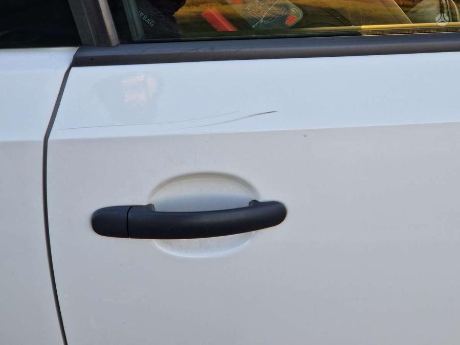 Balts Skoda Citigo 2017 Viļņa, ar dzinēja tilpumu 1.00 L un nobraukumu 190 tūkst. km par 2800 €, foto 15 vietnē AUTOMOTO.COM.LV
