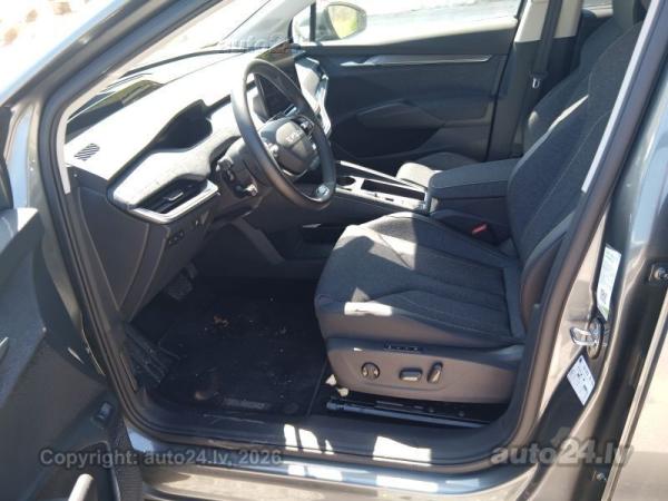 Grey Skoda Elroq 2025 in Tallinn, with an engine capacity of 0.00 L and mileage of 7 thousand km for 41900 €, photo 5 on AUTOMOTO.COM.LV