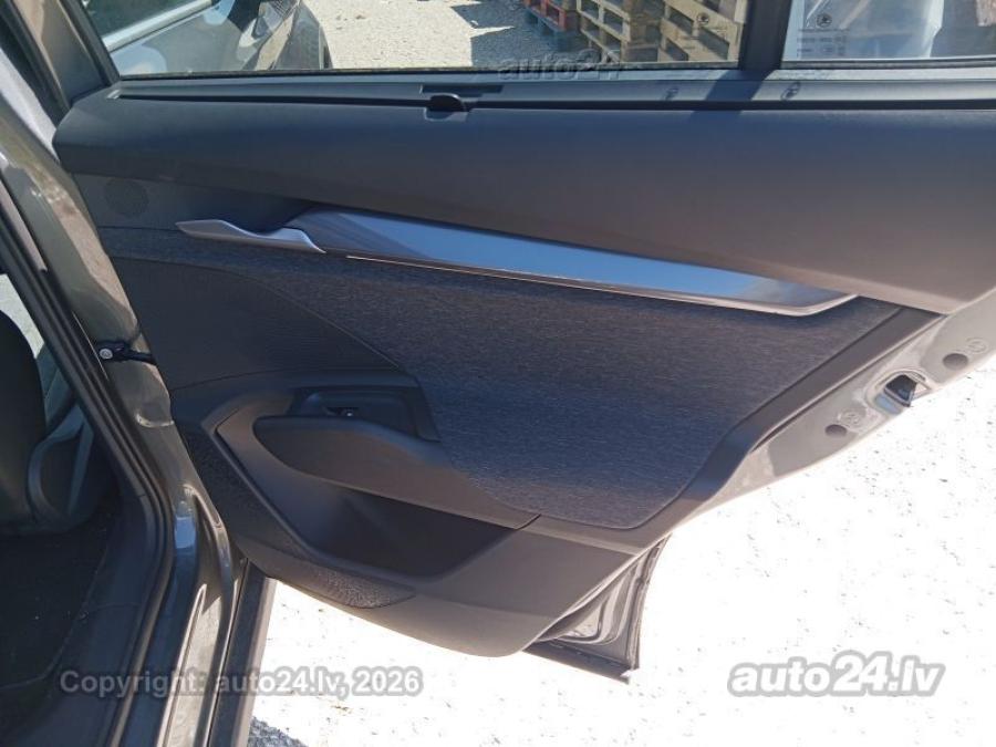 Pelēks Skoda Elroq 2025 Tallina, ar dzinēja tilpumu 0.00 L un nobraukumu 7 tūkst. km par 41900 €, foto 13 vietnē AUTOMOTO.COM.LV