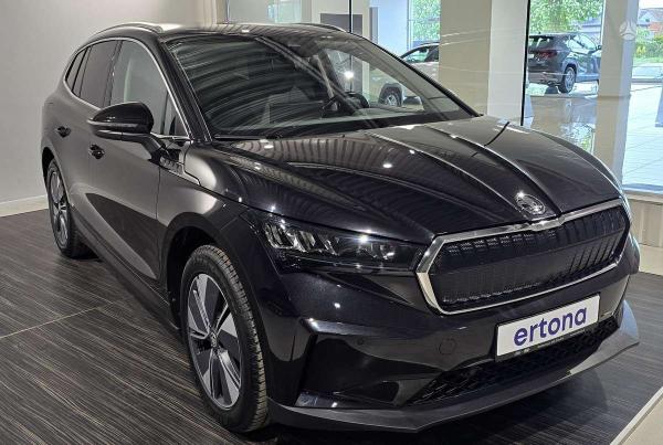 Black Skoda Enyaq 2023 in Siauliai, with an engine capacity of 0.00 L and mileage of 100 thousand km for 29800 €, photo 1 on AUTOMOTO.COM.LV