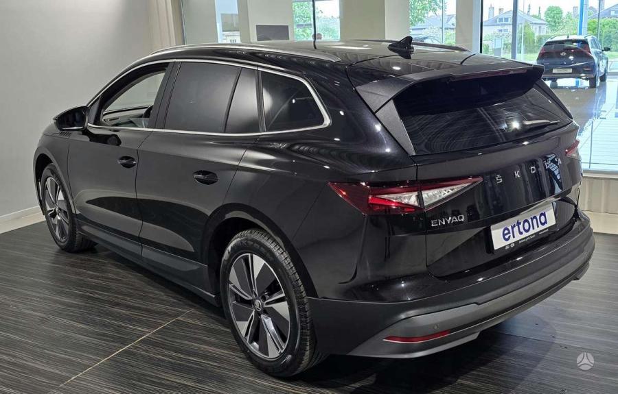 Melns Skoda Enyaq 2023 Šauļi, ar dzinēja tilpumu 0.00 L un nobraukumu 100 tūkst. km par 29800 €, foto 4 vietnē AUTOMOTO.COM.LV