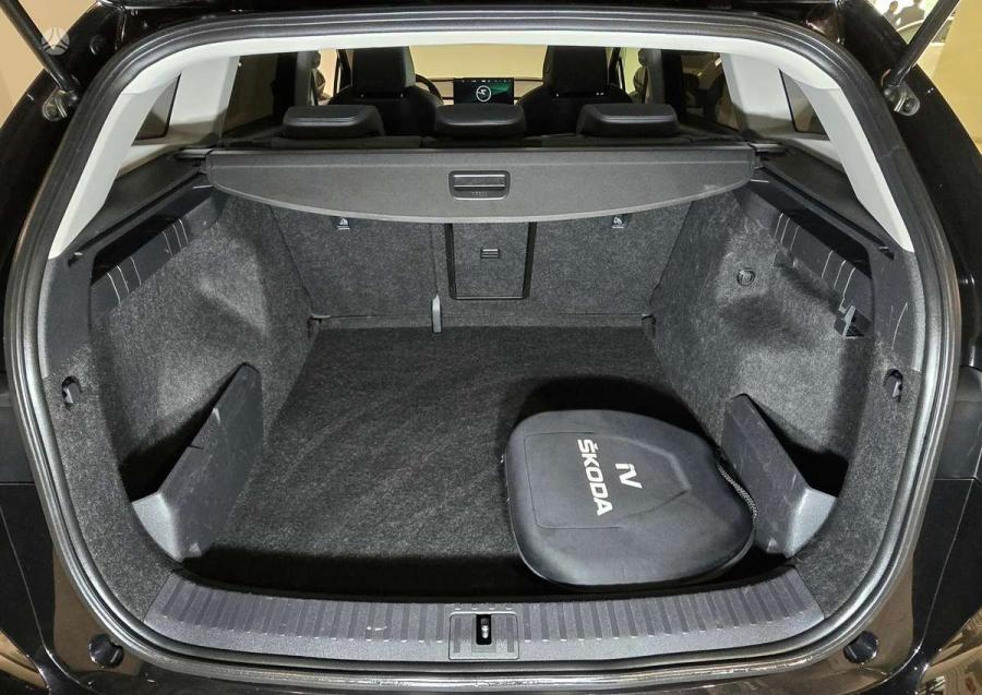 Melns Skoda Enyaq 2023 Šauļi, ar dzinēja tilpumu 0.00 L un nobraukumu 100 tūkst. km par 29800 €, foto 11 vietnē AUTOMOTO.COM.LV