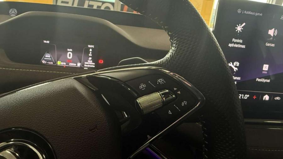 Melns Skoda Enyaq 2023 Viļņa, ar dzinēja tilpumu 0.00 L un nobraukumu 135 tūkst. km par 31989 €, foto 32 vietnē AUTOMOTO.COM.LV