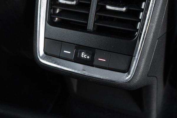 Melns Skoda Enyaq 2023 Rīga, ar dzinēja tilpumu 0.00 L un nobraukumu 102 tūkst. km par 31500 €, foto 9 vietnē AUTOMOTO.COM.LV