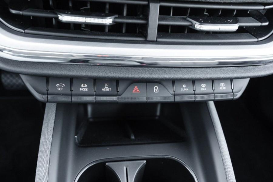 Melns Skoda Enyaq 2023 Rīga, ar dzinēja tilpumu 0.00 L un nobraukumu 102 tūkst. km par 31500 €, foto 19 vietnē AUTOMOTO.COM.LV