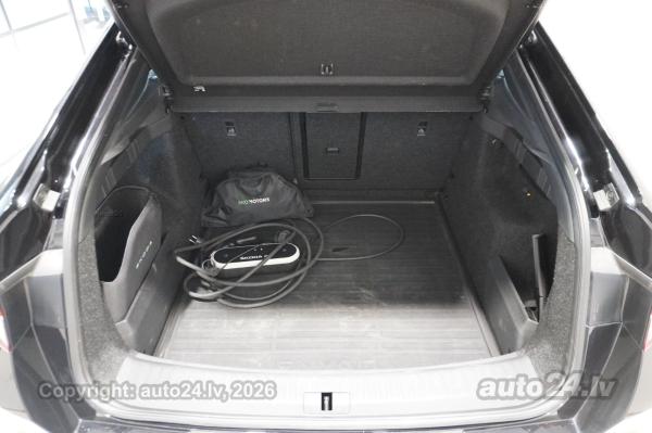 Black Skoda Enyaq 2024 in Tallinn, with an engine capacity of 0.00 L and mileage of 54 thousand km for 52900 €, photo 7 on AUTOMOTO.COM.LV
