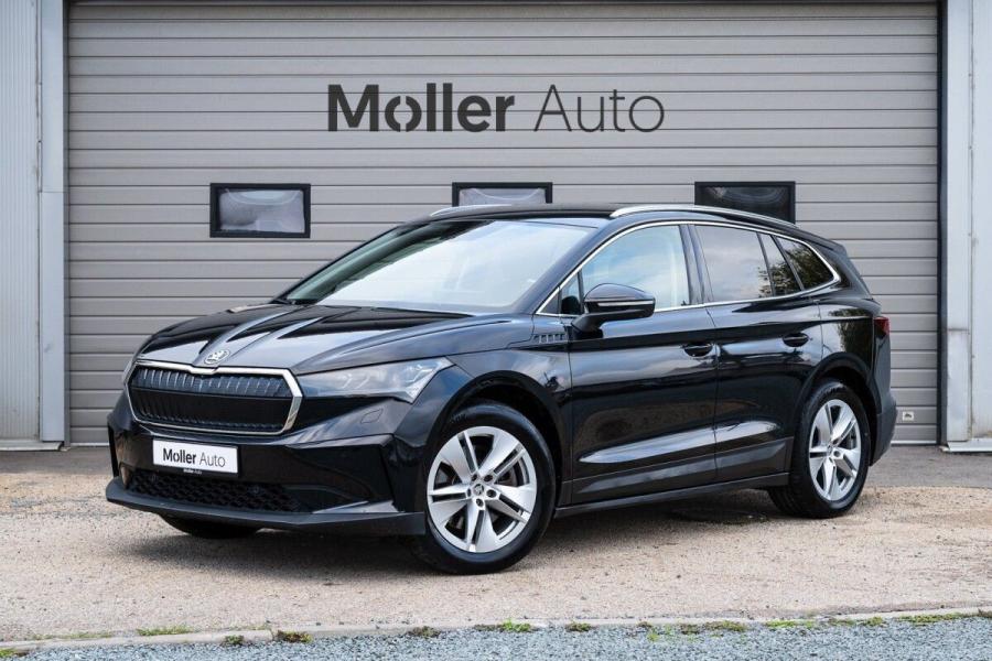 Black Skoda Enyaq 2022 in Jelgava, with an engine capacity of 0.90 L and mileage of 82 thousand km for 28250 €, photo 1 on AUTOMOTO.COM.LV