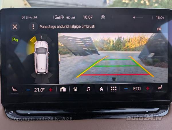 Black Skoda Enyaq 2020 in Tallinn, with an engine capacity of 0.00 L and mileage of 141 thousand km for 26900 €, photo 9 on AUTOMOTO.COM.LV