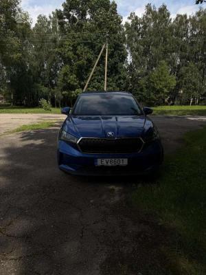 Blue Skoda Enyaq 2021 in Alytus, with an engine capacity of 0.00 L and mileage of 50 thousand km for 18700 €, photo 3 on AUTOMOTO.COM.LV