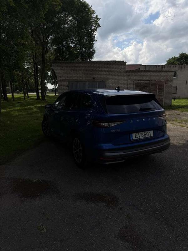 Blue Skoda Enyaq 2021 in Alytus, with an engine capacity of 0.00 L and mileage of 50 thousand km for 18700 €, photo 5 on AUTOMOTO.COM.LV