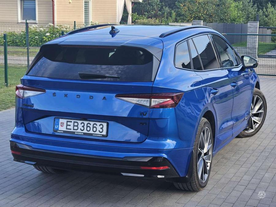 Blue Skoda Enyaq 2023 in Trakai, with an engine capacity of 0.00 L and mileage of 63 thousand km for 29900 €, photo 4 on AUTOMOTO.COM.LV