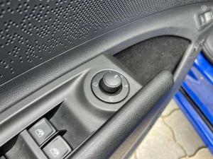 Blue Skoda Enyaq 2023 in Vilnius, with an engine capacity of 0.00 L and mileage of 83 thousand km for 36999 €, photo 43 on AUTOMOTO.COM.LV
