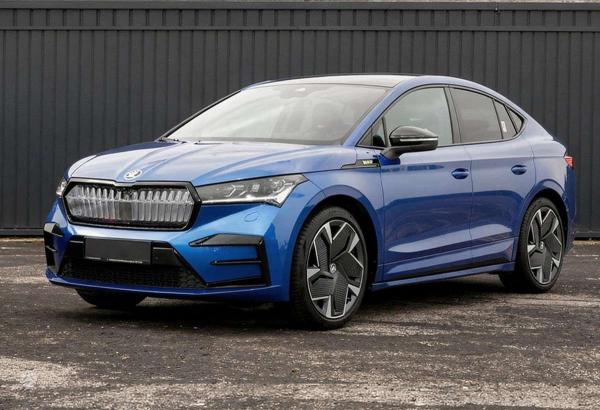 Zils Skoda Enyaq 2024 Viļņa, ar dzinēja tilpumu 0.00 L un nobraukumu 61 tūkst. km par 34900 €, foto 1 vietnē AUTOMOTO.COM.LV