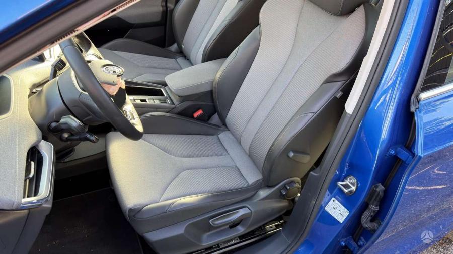 Blue Skoda Enyaq 2025 in Jonava, with an engine capacity of 0.00 L and mileage of 27 thousand km for 21200 €, photo 18 on AUTOMOTO.COM.LV