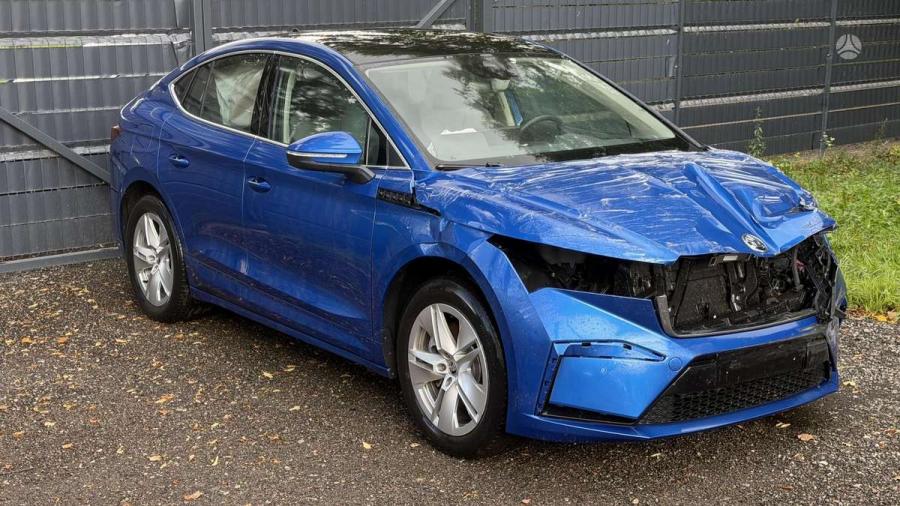 Zils Skoda Enyaq 2025 Jonava, ar dzinēja tilpumu 0.00 L un nobraukumu 27 tūkst. km par 19800 €, foto 8 vietnē AUTOMOTO.COM.LV