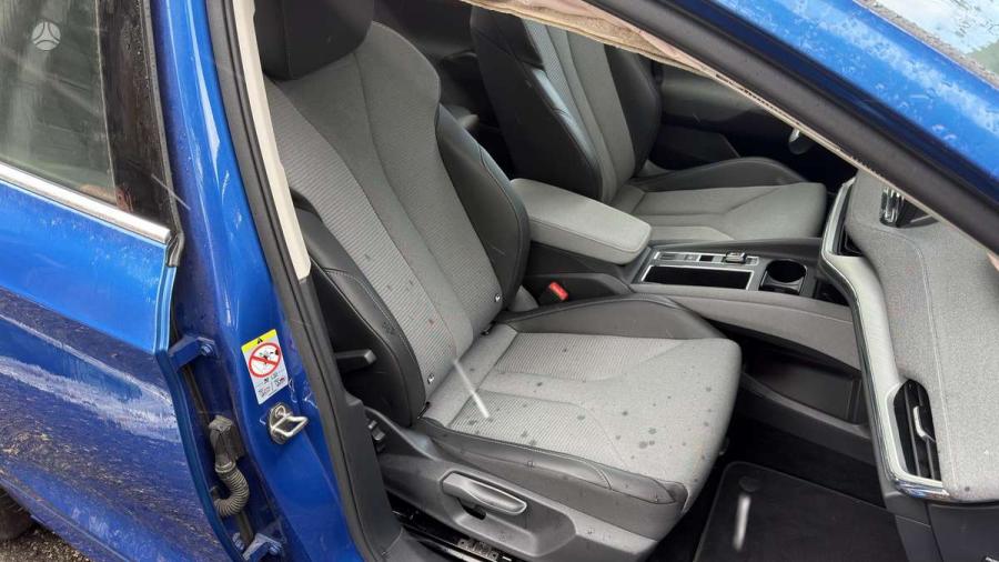 Zils Skoda Enyaq 2025 Jonava, ar dzinēja tilpumu 0.00 L un nobraukumu 27 tūkst. km par 19800 €, foto 20 vietnē AUTOMOTO.COM.LV