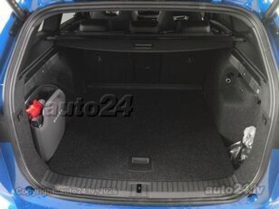 Blue Skoda Enyaq 2025 in Tallinn, with an engine capacity of 0.00 L and mileage of 8 thousand km for 57900 €, photo 13 on AUTOMOTO.COM.LV
