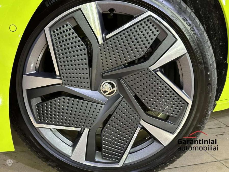 Green Skoda Enyaq 2022 in Vilnius, with an engine capacity of 0.00 L and mileage of 12 thousand km for 39750 €, photo 38 on AUTOMOTO.COM.LV
