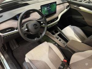 Green Skoda Enyaq 2024 in Vilnius, with an engine capacity of 0.00 L and mileage of 4 thousand km for 38000 €, photo 12 on AUTOMOTO.COM.LV