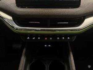 Green Skoda Enyaq 2024 in Vilnius, with an engine capacity of 0.00 L and mileage of 4 thousand km for 38000 €, photo 24 on AUTOMOTO.COM.LV