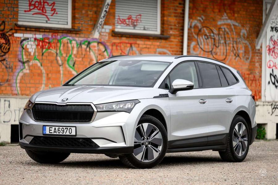 Grey Skoda Enyaq 2021 in Mazeikiai, with an engine capacity of 0.00 L and mileage of 103 thousand km for 18000 €, photo 6 on AUTOMOTO.COM.LV