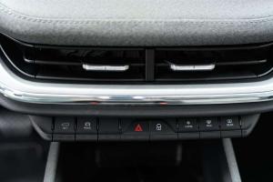 Grey Skoda Enyaq 2021 in Mazeikiai, with an engine capacity of 0.00 L and mileage of 103 thousand km for 18000 €, photo 17 on AUTOMOTO.COM.LV