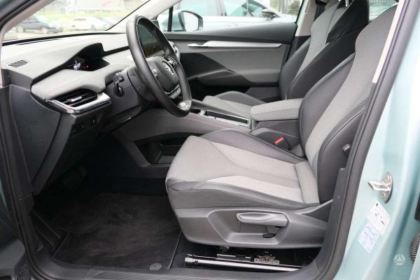 Grey Skoda Enyaq 2022 in Vilnius, with an engine capacity of 0.00 L and mileage of 91 thousand km for 21300 €, photo 7 on AUTOMOTO.COM.LV