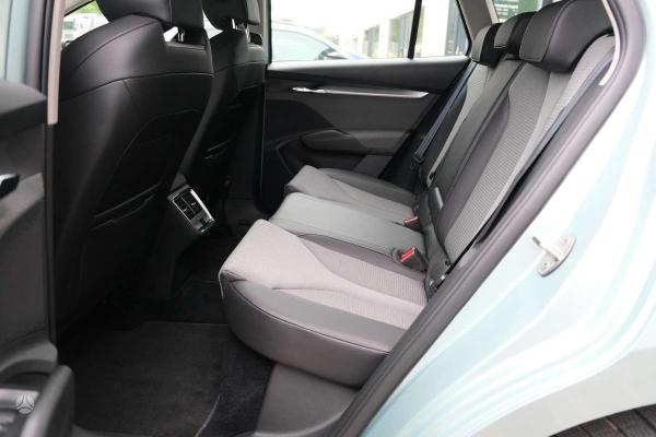 Grey Skoda Enyaq 2022 in Vilnius, with an engine capacity of 0.00 L and mileage of 91 thousand km for 21300 €, photo 8 on AUTOMOTO.COM.LV