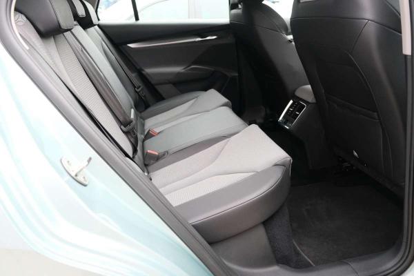 Grey Skoda Enyaq 2022 in Vilnius, with an engine capacity of 0.00 L and mileage of 91 thousand km for 21300 €, photo 9 on AUTOMOTO.COM.LV