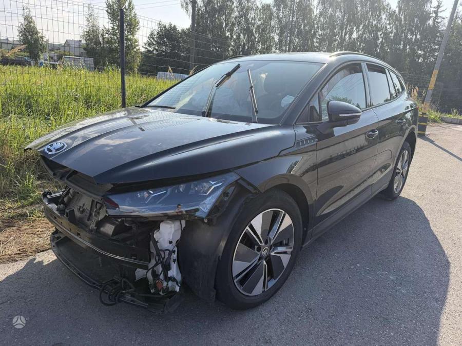 Pelēks Skoda Enyaq 2023 Kauņa, ar dzinēja tilpumu 0.00 L un nobraukumu 31 tūkst. km par 10650 €, foto 1 vietnē AUTOMOTO.COM.LV