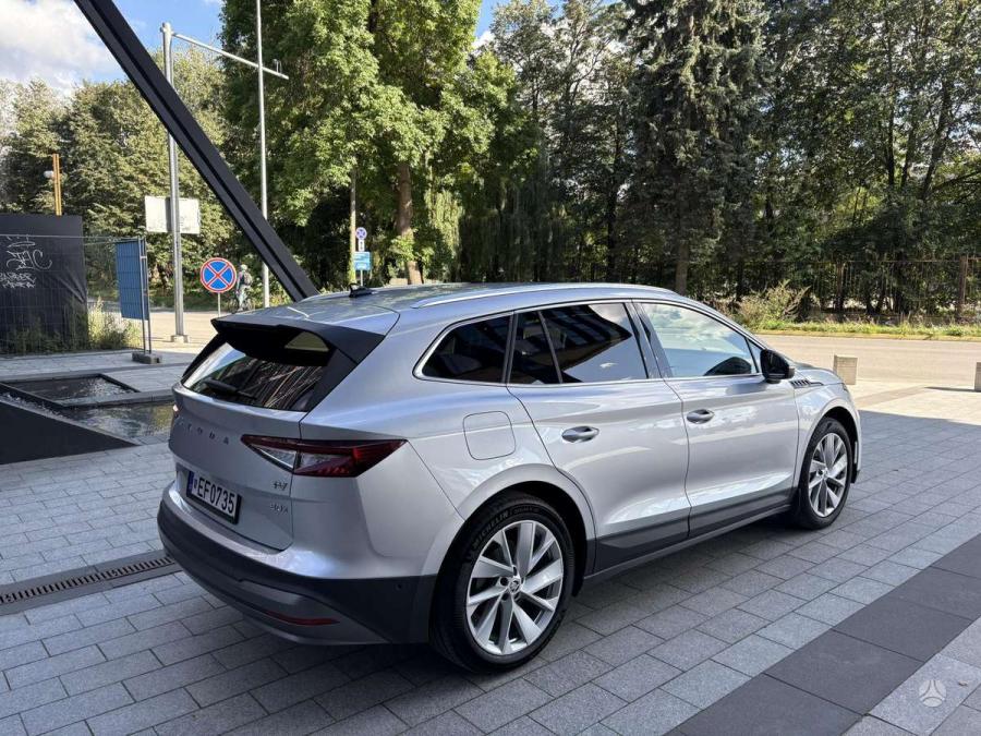 Pelēks Skoda Enyaq 2023 Viļņa, ar dzinēja tilpumu 0.00 L un nobraukumu 67 tūkst. km par 29200 €, foto 34 vietnē AUTOMOTO.COM.LV