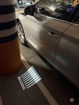 Pelēks Skoda Enyaq 2023 Viļņa, ar dzinēja tilpumu 0.00 L un nobraukumu 67 tūkst. km par 29200 €, foto 58 vietnē AUTOMOTO.COM.LV