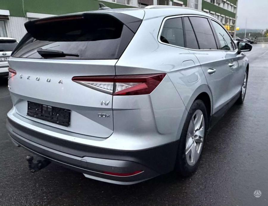 Grey Skoda Enyaq 2023 in Vilnius, with an engine capacity of 0.00 L and mileage of 210 thousand km for 15500 €, photo 7 on AUTOMOTO.COM.LV